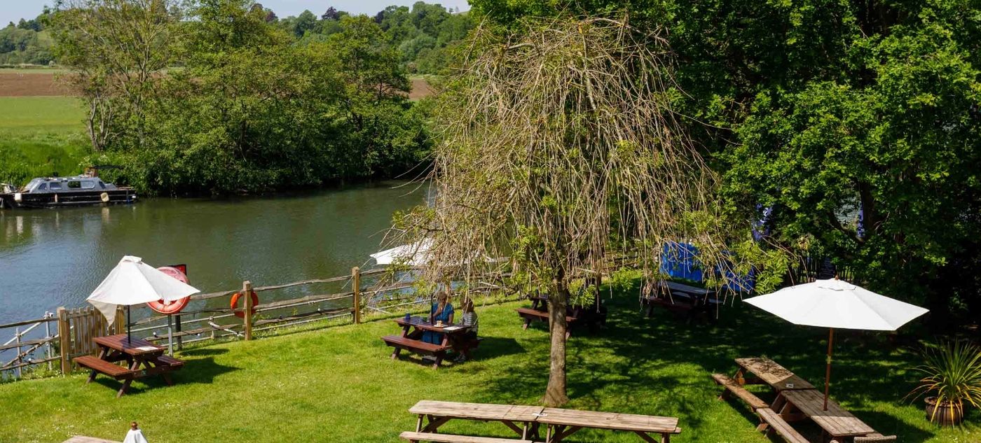 The Boathouse, Bath | Pub Beer Garden & Riverside Terrace