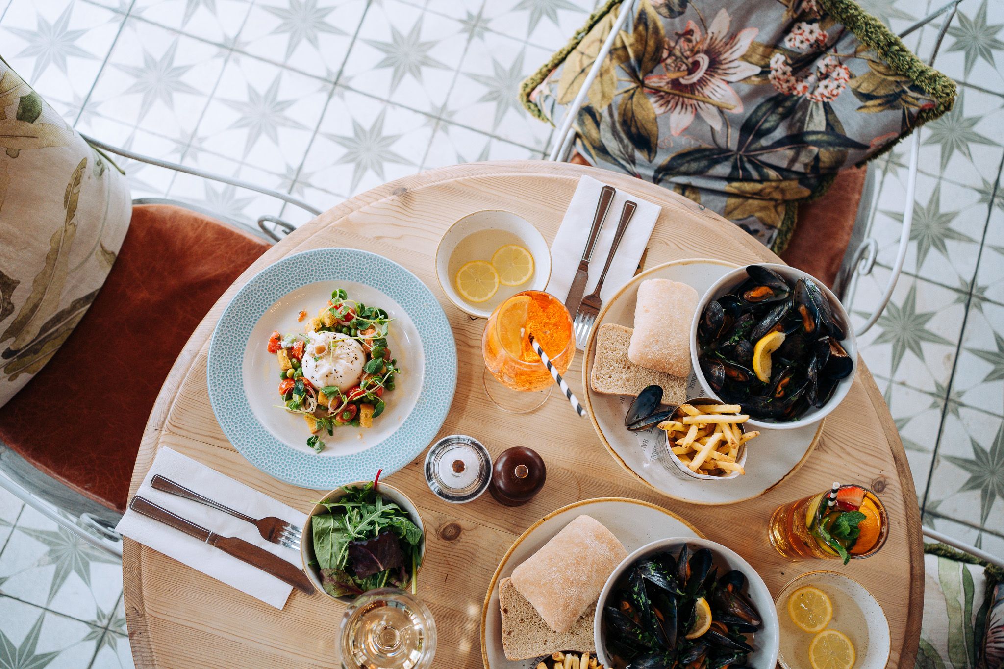 The Boathouse | Country Pub Restaurant in Bath with River Views