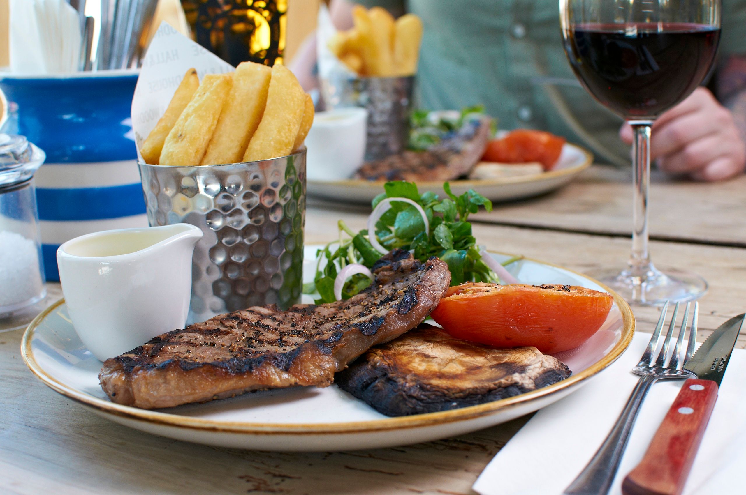 The Boathouse | Country Pub Restaurant in Bath with River Views